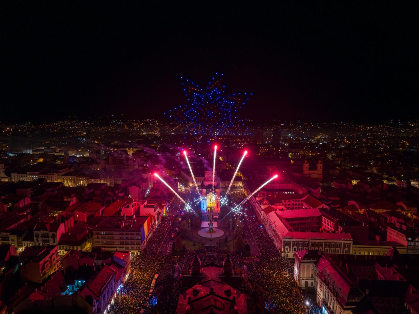 Ziua de Cluj | Peste 100.000 de clujeni și turiști au sărbătorit ... Ziua de Cluj | Peste 100.000 de clujeni și turiști au sărbătorit ...