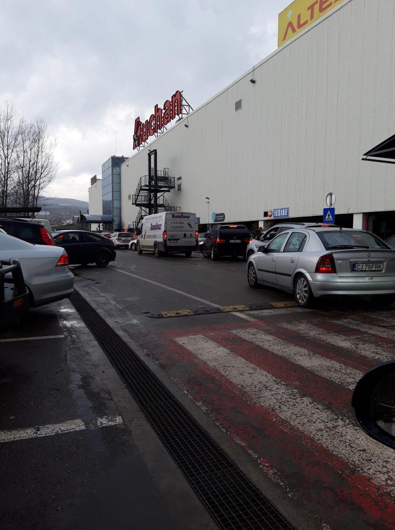 Ziua de Cluj | Încă o intrare la Auchan Iris