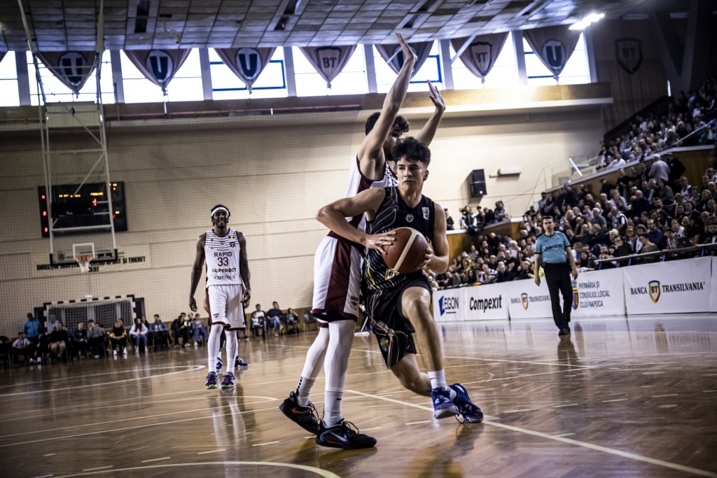 Ziua de Cluj | David Lăpuște și-a prelungit contractul. Încă un sezon ...