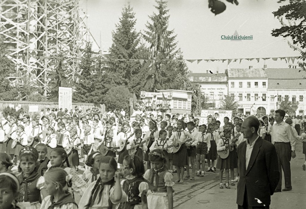 Ziua de Cluj | „Defilare cu ocazia zilei de 23 August (Cluj-Napoca)”