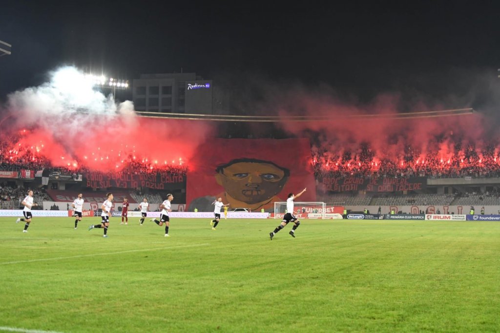 Ziua de Cluj | Coregrafia ultrașilor "U" Cluj de la meciul cu CFR, pe ...