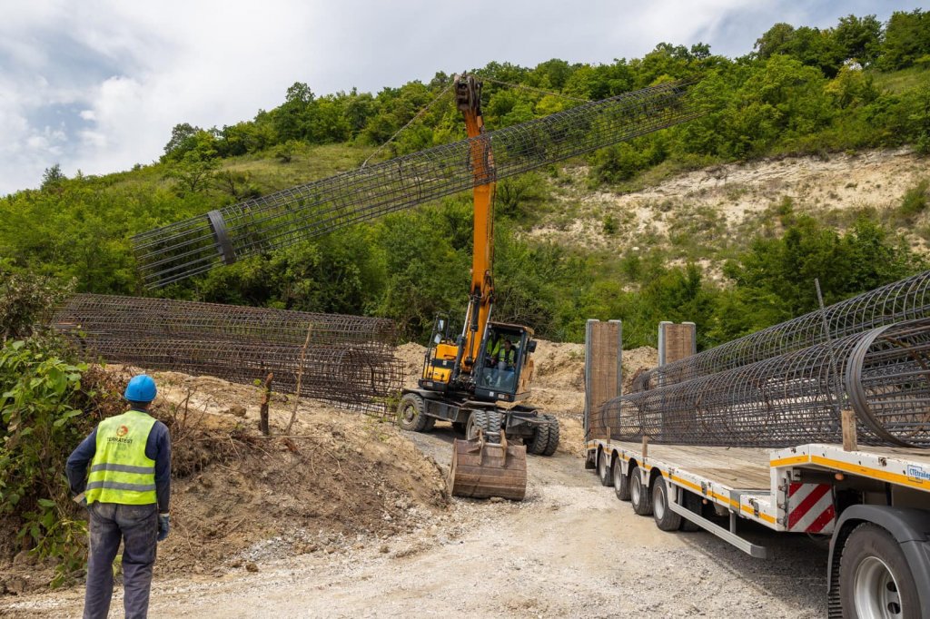 Ziua de Cluj | Lucrările de consolidare continuă pe strada Uliului ... Ziua de Cluj | Lucrările de consolidare continuă pe strada Uliului ...