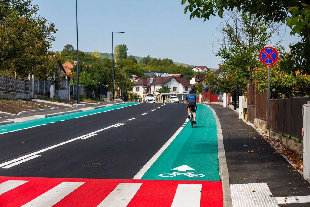 Ziua de Cluj | Noi imagini de pe Valea Chintăului. Strada are noi piste ...