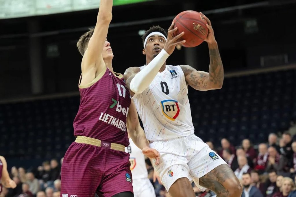 Ziua de Cluj | Adam Mokoka și Karel Guzman au reușit una dintre fazele ...