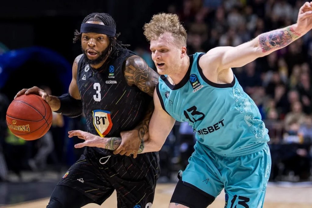 Ziua de Cluj | Zavier Simpson, cel mai bun marcator al U-BT în Lituania ...